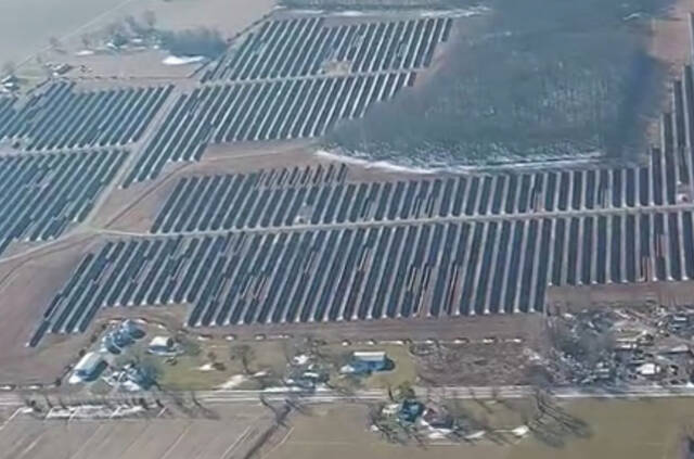 Commissioners pass resolution restricting large solar farms | People’s ...